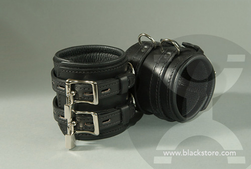 Classic De Luxe Locking Cuffs