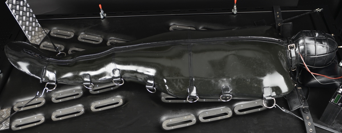 Blackstore MEGA HEAVY padded Sleepsack with Segufix Locks